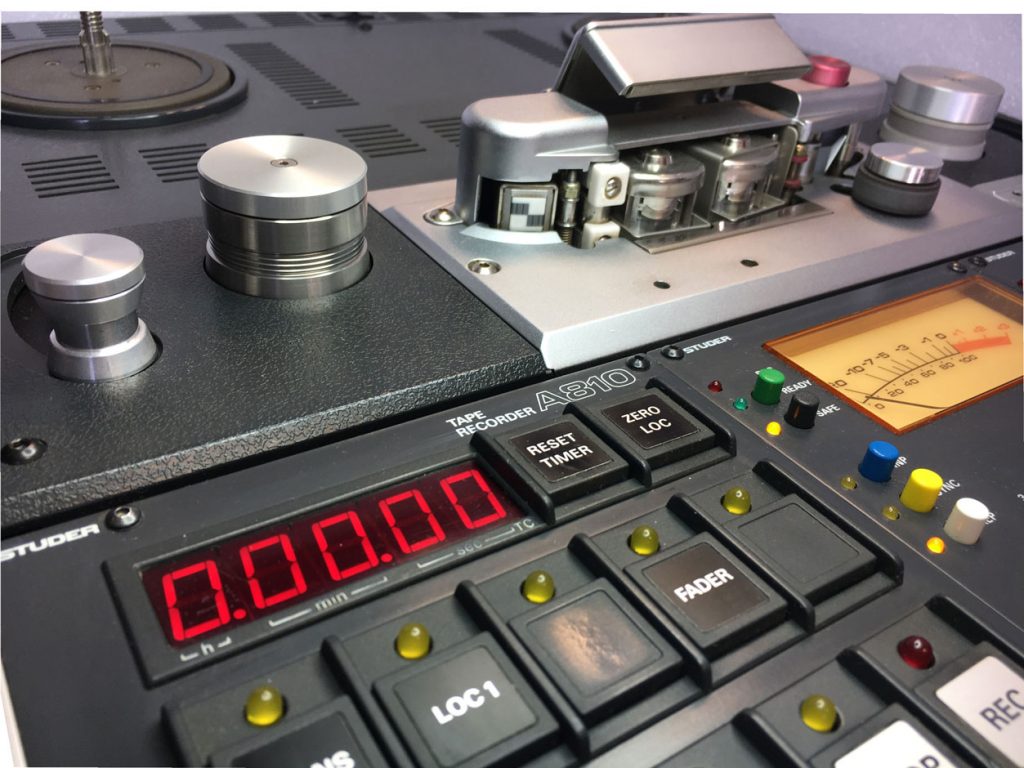 STUDER A810 Profesional Tape Recorder. Speed 15/7.5 ips - Vintagreen
