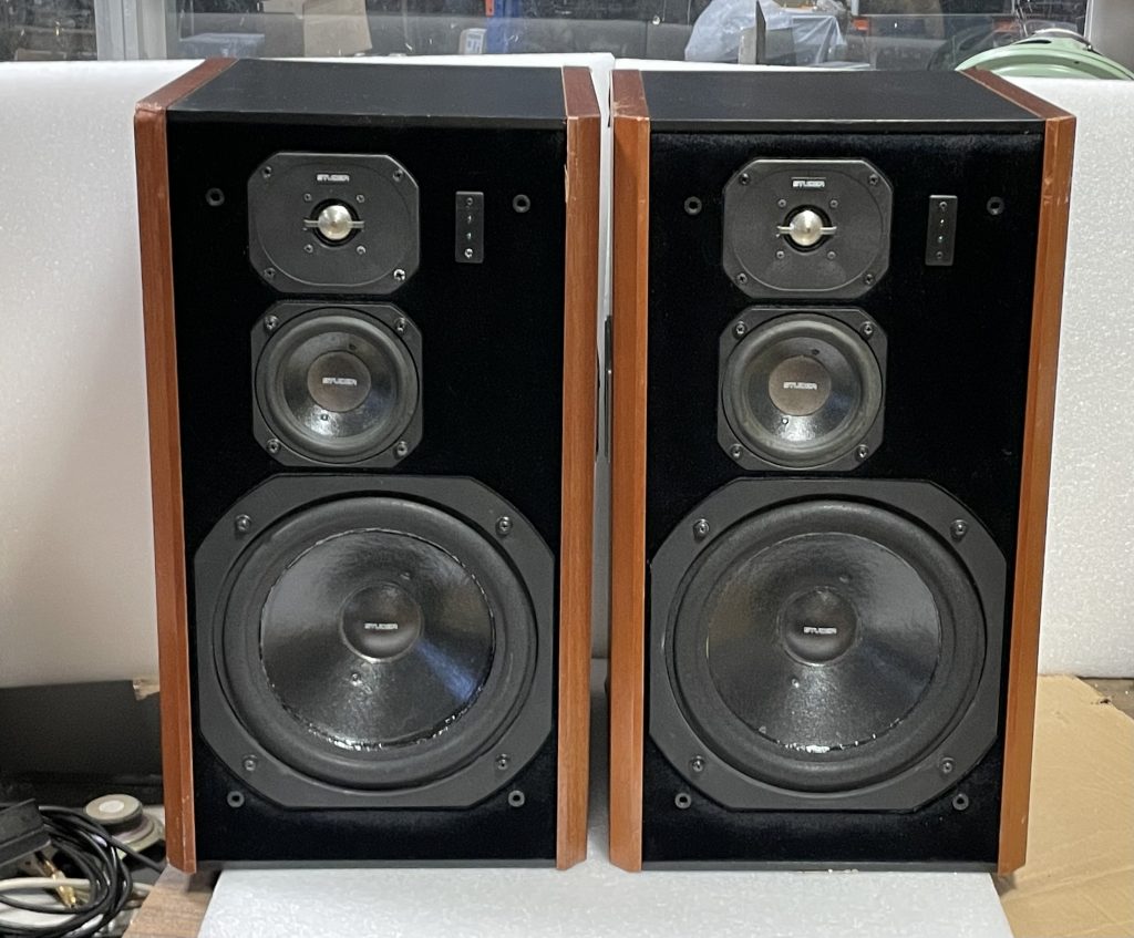 Studer A723 Active three-way transducer. Tested - Vintagreen